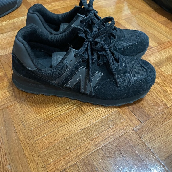 New Balance | Shoes | New Balance Allblack Athletic Shoes | Poshmark